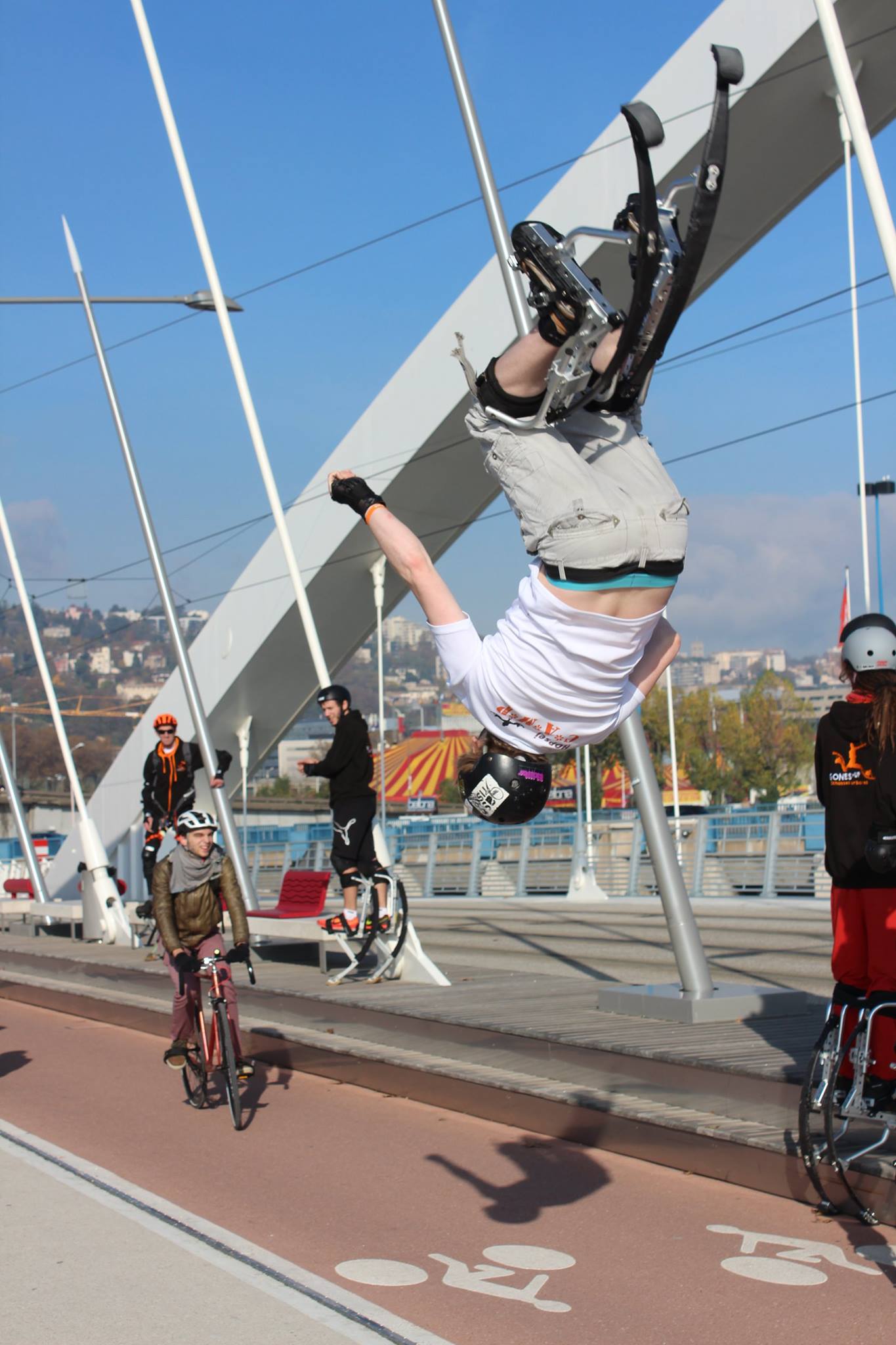 Hug’n Jump – Gones'Up